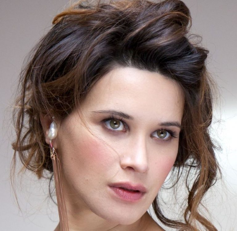 A PORTE CHIUSE – Valentina Cervi “I ragazzi sono pagine bianche da ...